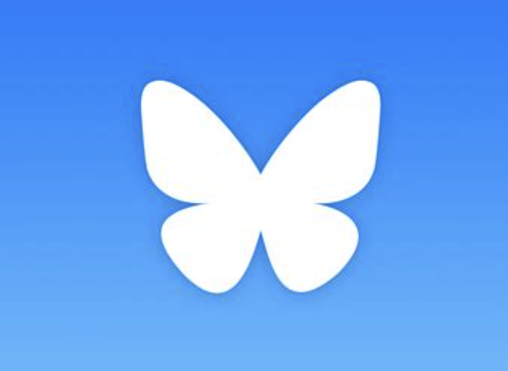 Élan Young – Writer | Environment, Politics, Culture